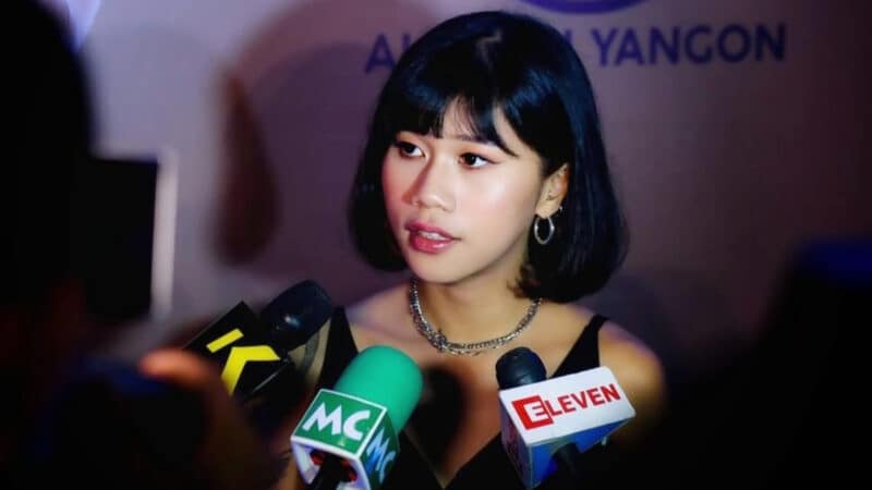 Rachel Tayza e una famiglia di militari birmani in Italia